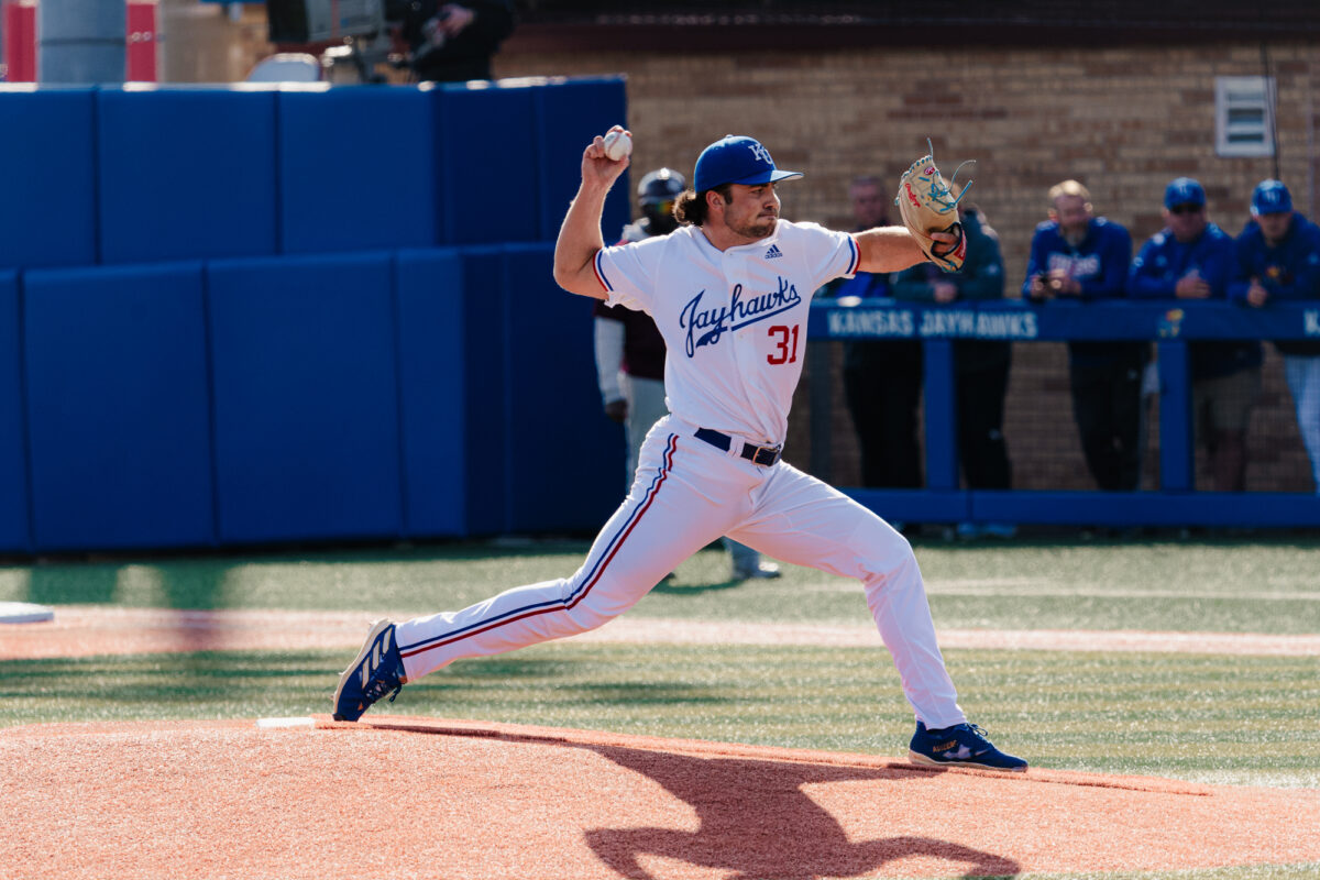 Dutton signs with Phillies - KU Sports